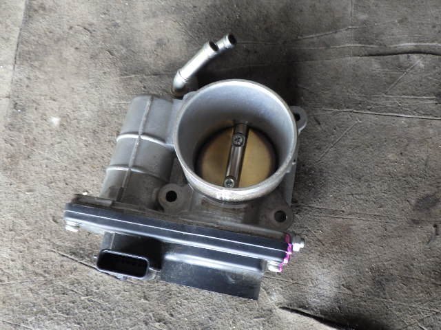 Yahoo!オークション - akurudepa H26年 ラティオ DBA-N17 スロットル ...