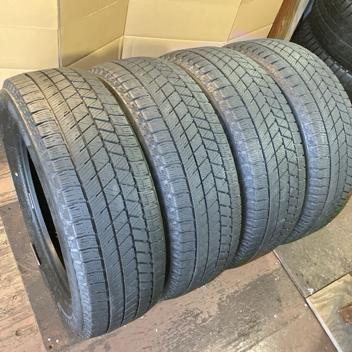 Yahoo!オークション - 良品 スタッドレス185/60R15 4本／BS VRX3 7分上...