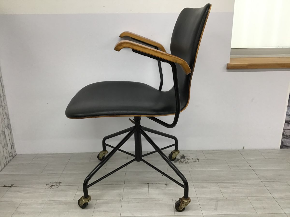 Yahoo!オークション - 営TT527-200B TENDO 天童木工 カブトチェア 剣...