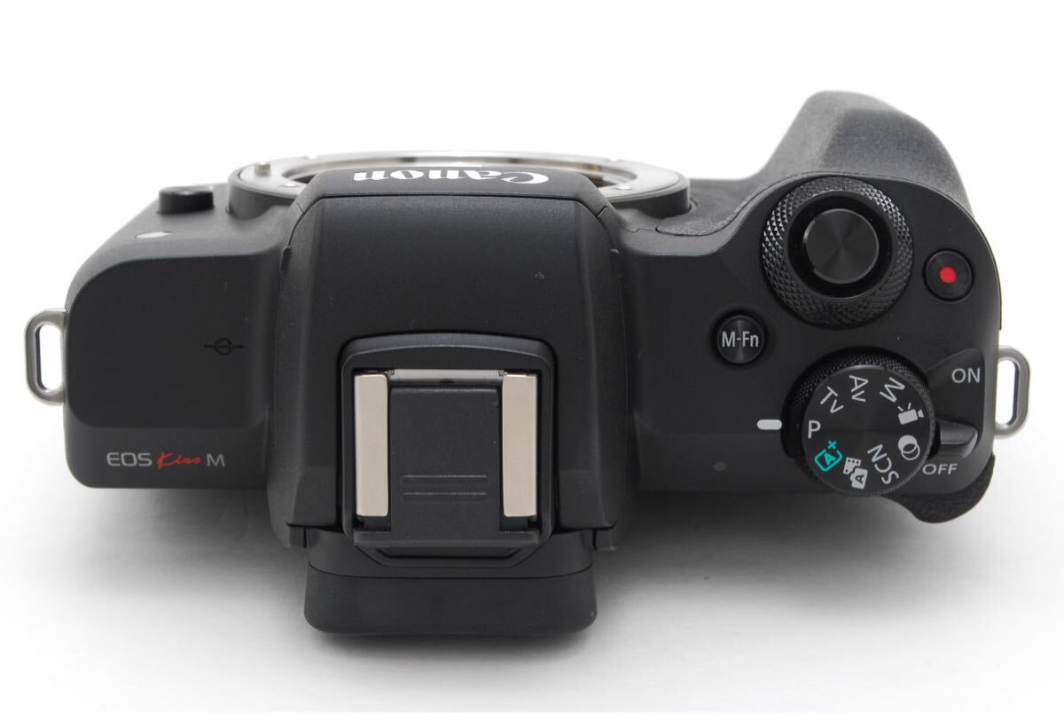 Yahoo!オークション - 極美品 Canon キャノン EOS Kiss M レンズキッ...