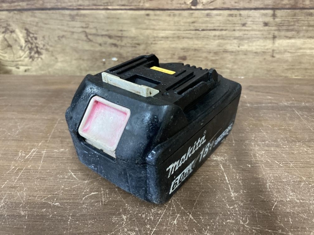 Yahoo!オークション - 011 ジャンク品 makita マキタ 18V6.0Ah純正バッ...
