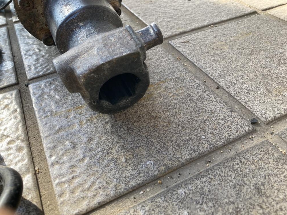 Yahoo!オークション - 011 おすすめ品 makita マキタ 30㎜電動ハンマ H...