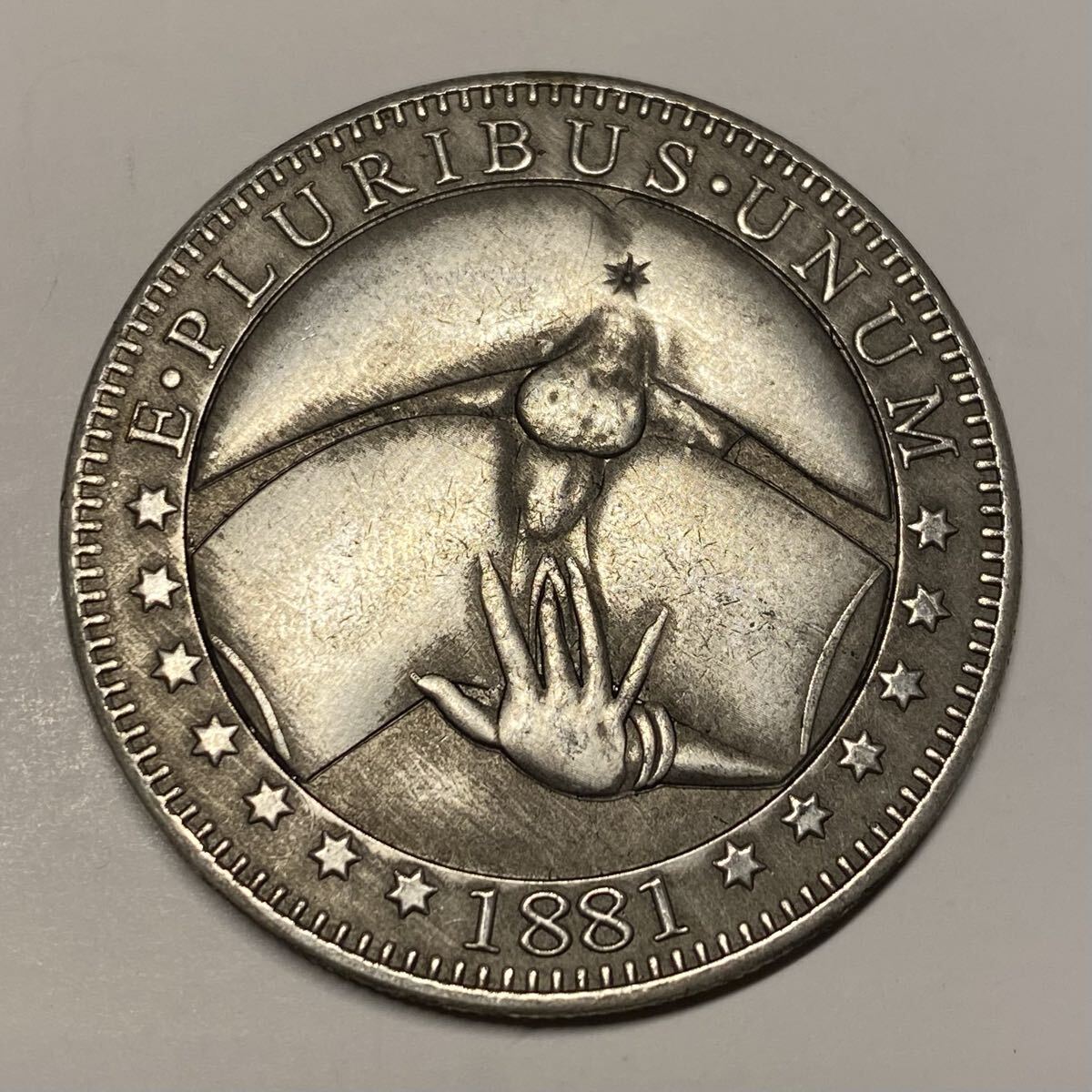 Yahoo!オークション - 21.67g 銀貨 1ドル 1881年 モルガン銀貨 イーグ...