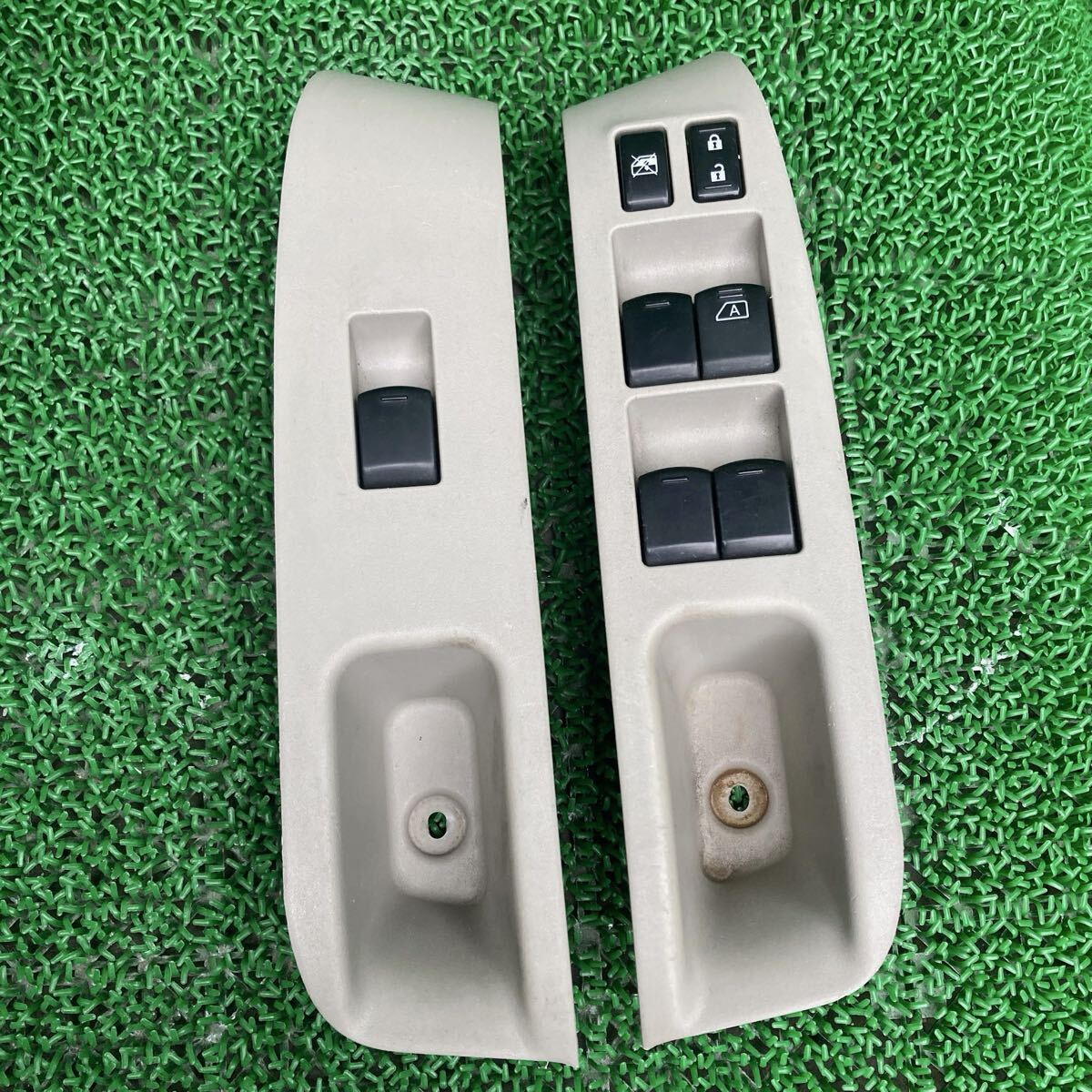 Yahoo!オークション - キューブ (Nissan / 日産) Z12 純正 パワーウイ...