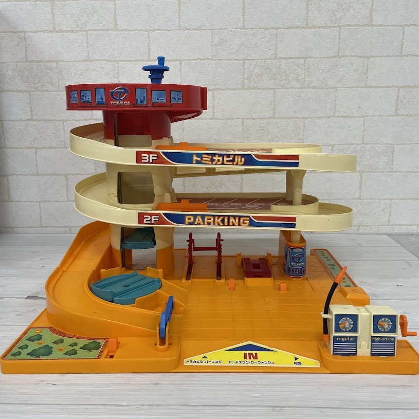 Yahoo!オークション - 【A172-11】おもちゃ 玩具 [ TOMY ] トミカビル ...