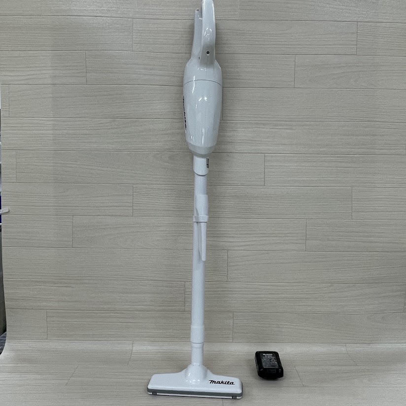Yahoo!オークション - 【A219-11】 Makita マキタ 充電式クリーナー C...