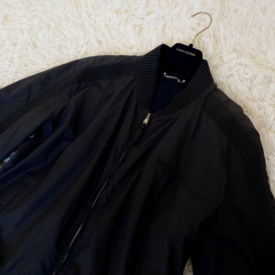 【樂淘letao】日本代購代標第一品牌－美品/Lサイズ LOUIS VUITTON ルイヴィトン ボンバージャケット ロゴプレート ブラック MA-1 レザー 牛革 アウター ブルゾン 羽織り 黒