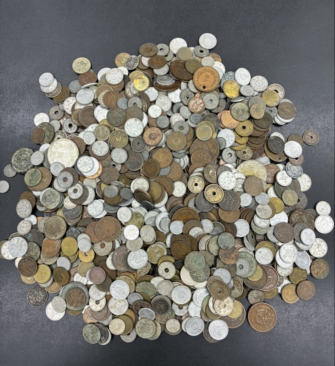 Yahoo!オークション - 日本古銭まとめ 約4.2Kg 大量 江戸 明治 大正 昭...