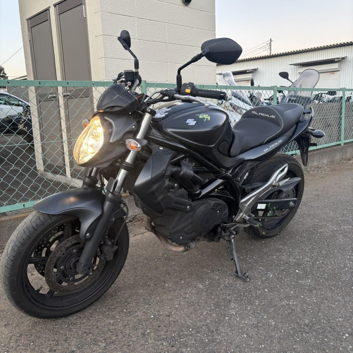 Yahoo!オークション - 格安 VK58A グラディウス400 セル始動 平成28年 ...