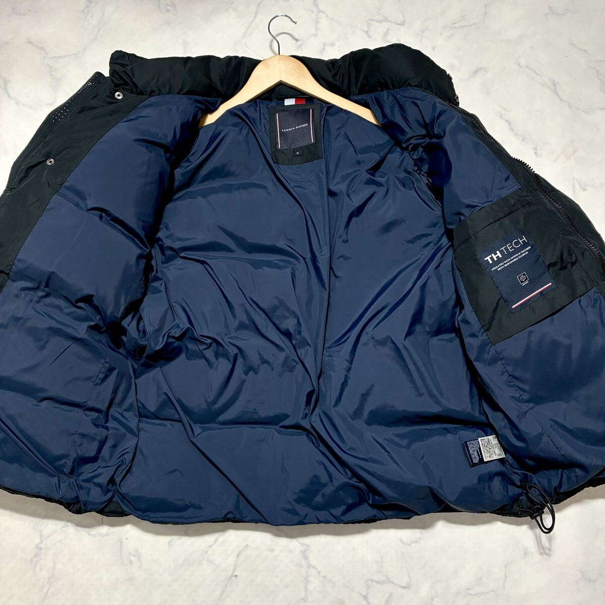 【樂淘letao】日本代購代標第一品牌－美品/希少XL TOMMY HILFIGER トミーヒルフイガー 中綿 ダウンジャケット ブラック トリコロール メンズキルティング 防寒 肉厚 極暖 黒