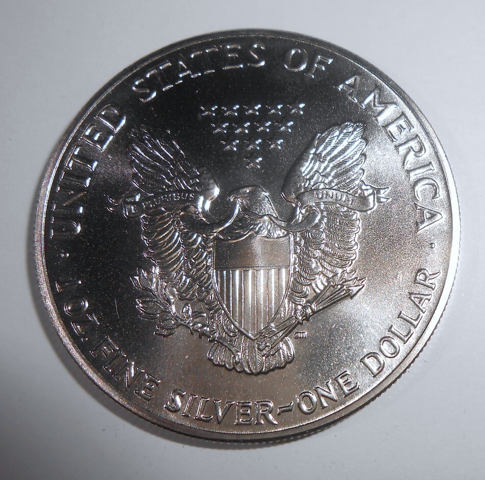 Yahoo!オークション - 本物保証 アメリカ合衆国 1オンス銀貨 1986年 LI...