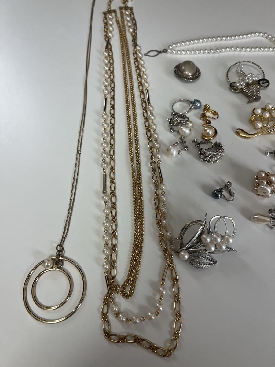 Yahoo!オークション - パール イヤリング ネックレス アクセサリーまと...