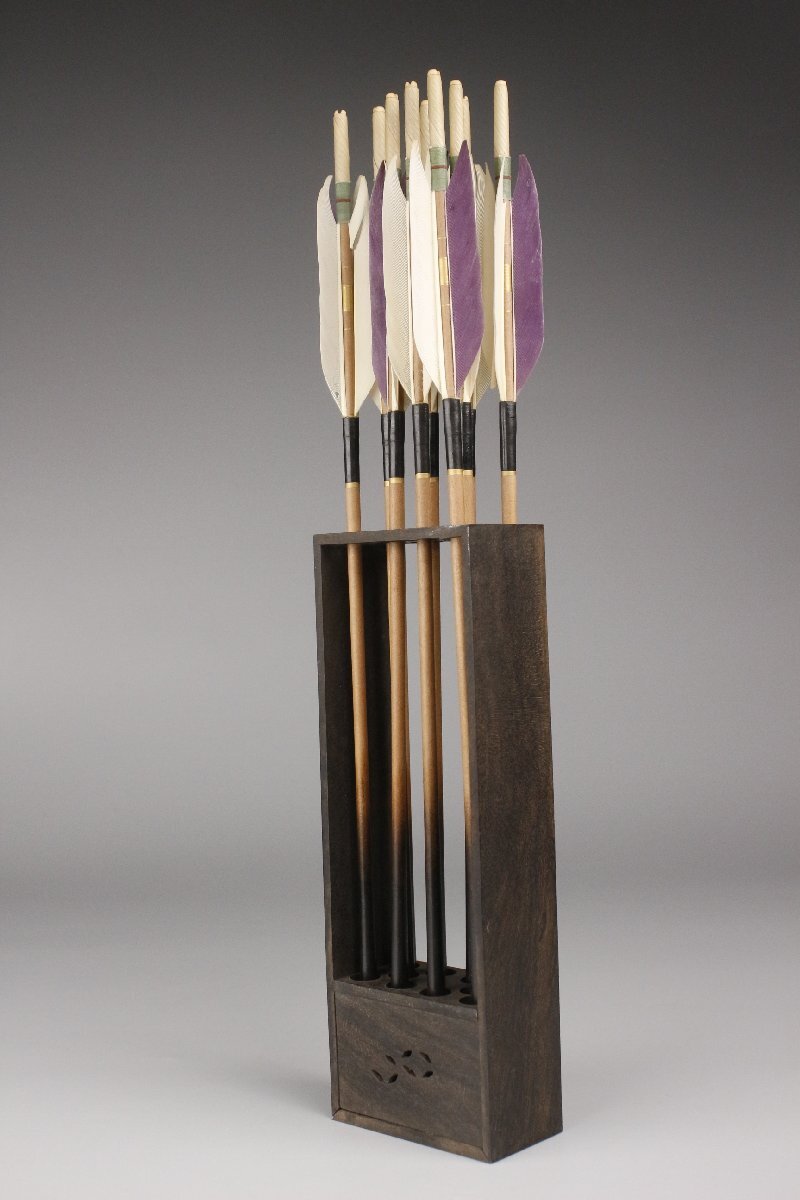 【樂淘letao】日本代購代標第一品牌－【LIG】江戸時代 座敷弓 長閑 正長銘 御座敷遊一式 上り藤文黒漆塗箱 大名家伝来品 [.ET]25.11