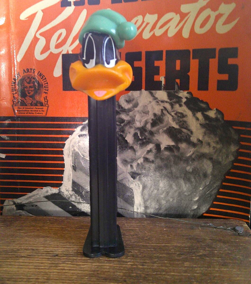 Yahoo!オークション - ビンテージ PEZ ルーニー・テューンズ ダッフィ...