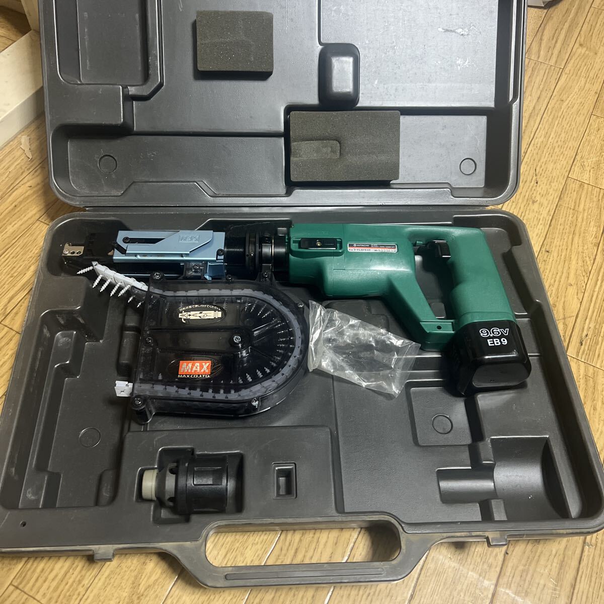 Yahoo!オークション - HITACHI 5mmコードレスドライバ MAX釘打ち機付き