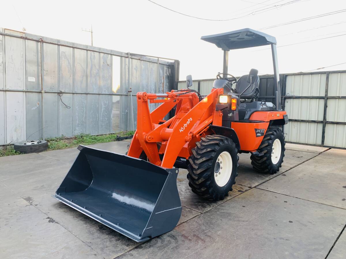 Yahoo!オークション - クボタR430Z タイヤショベル ホイールローダー 8...