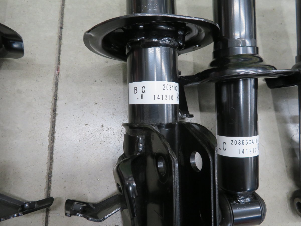 Yahoo!オークション - 中古品 トヨタ純正 ショックアブソーバー＋スプ...