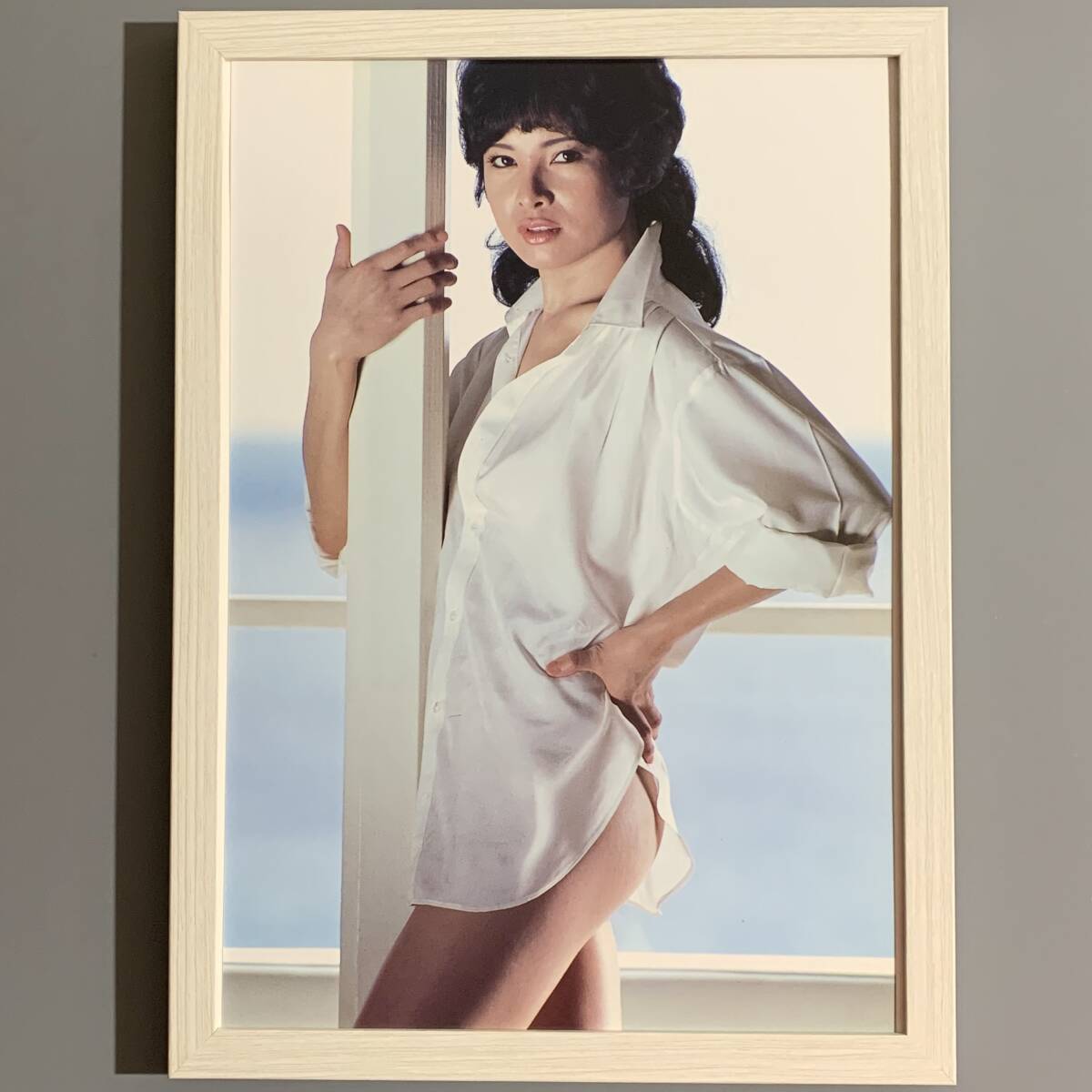 Yahoo!オークション - 由美かおる 「セクシーグラビア」/A4額装品/撮...