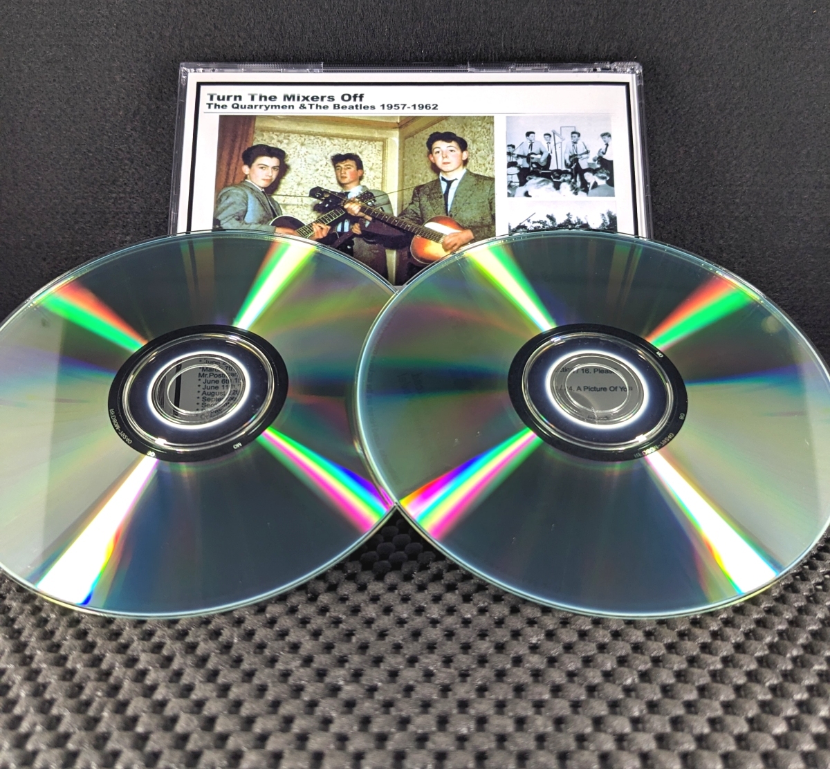 Yahoo!オークション - ビートルズ - Turn The Mixers Off 1957-1962