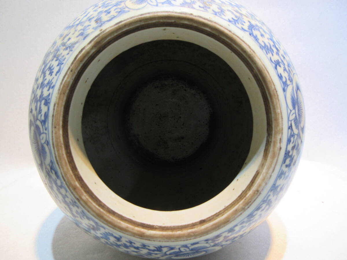 T3006 中国美術 清時代 青花花唐草字文蓋付壷 沈香壷 蝋印 成化年製 高43 5cm 5 4kg 唐物 古玩(染付)｜売買されたオークション情報、yahooの商品情報をアーカイブ公開 ...