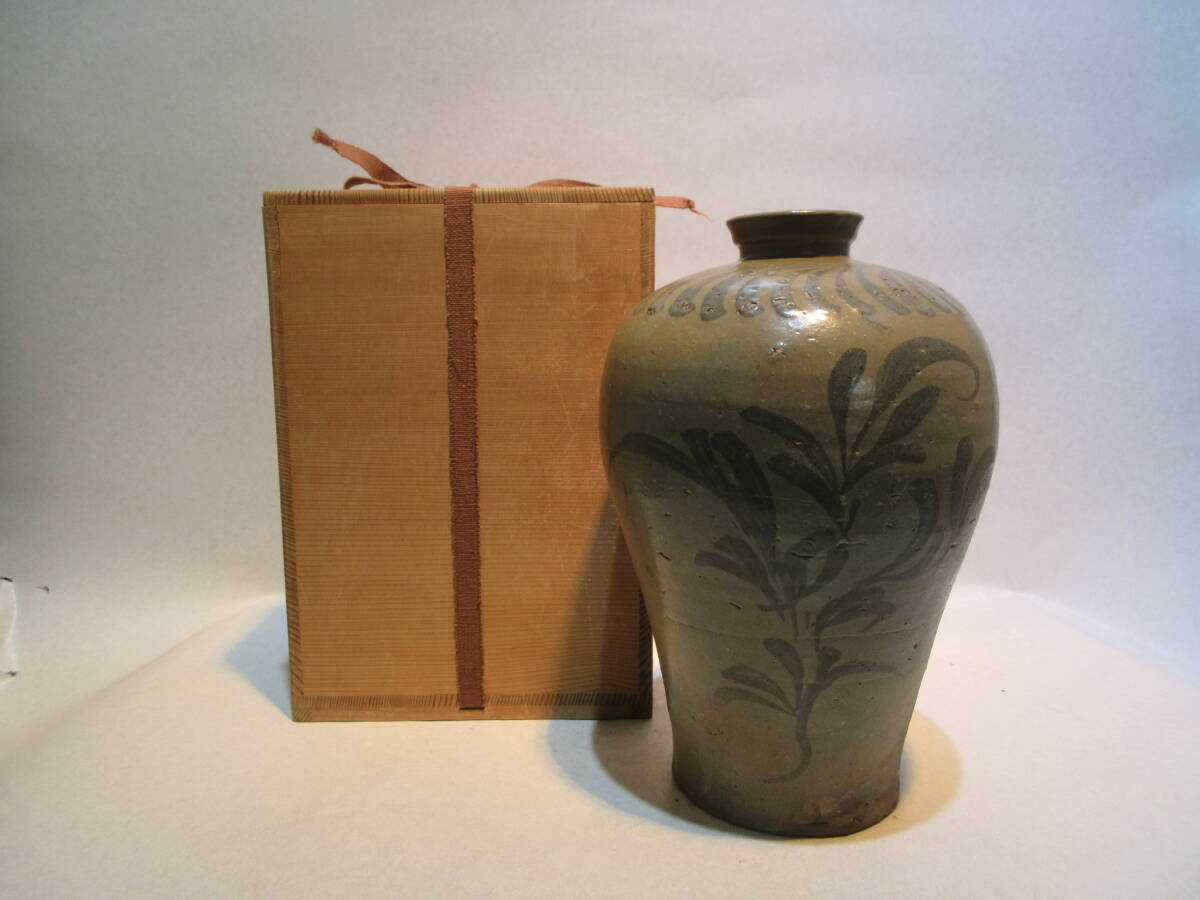 【樂淘letao】日本代購代標第一品牌－T3008 李朝 12世紀 高麗青磁 絵高麗梅瓶 箱付き 高24．8cm