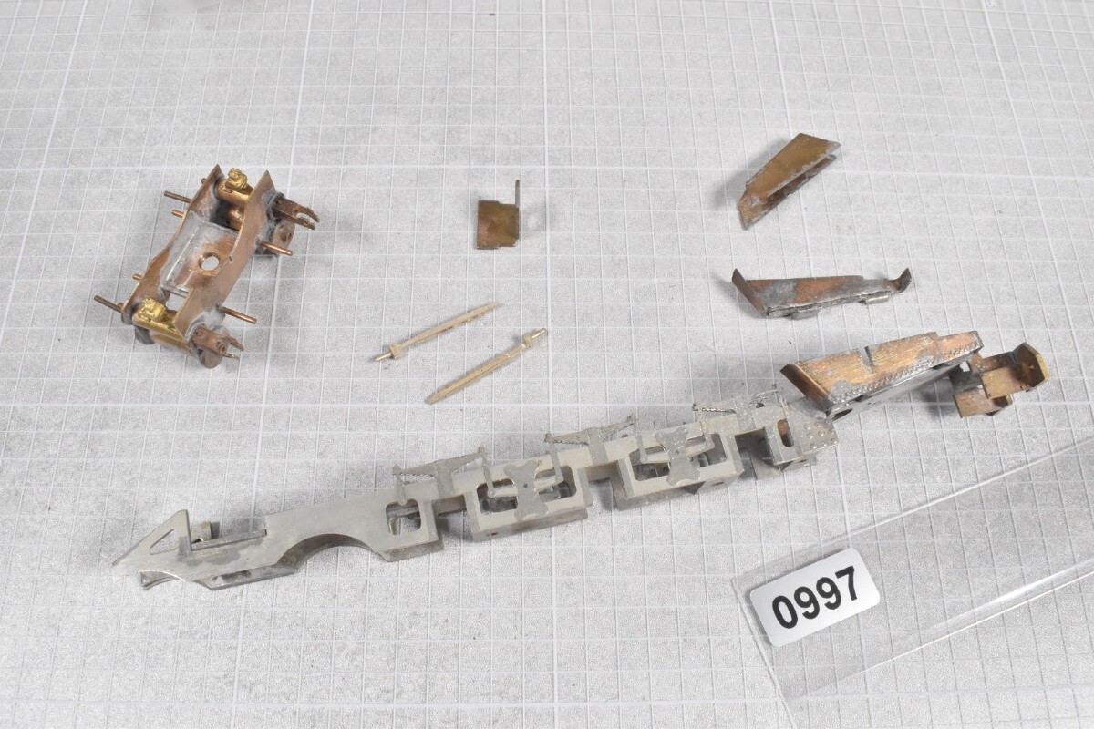 Yahoo!オークション - 997 C型 主台枠 シリンダー HO 鉄道模型 部品