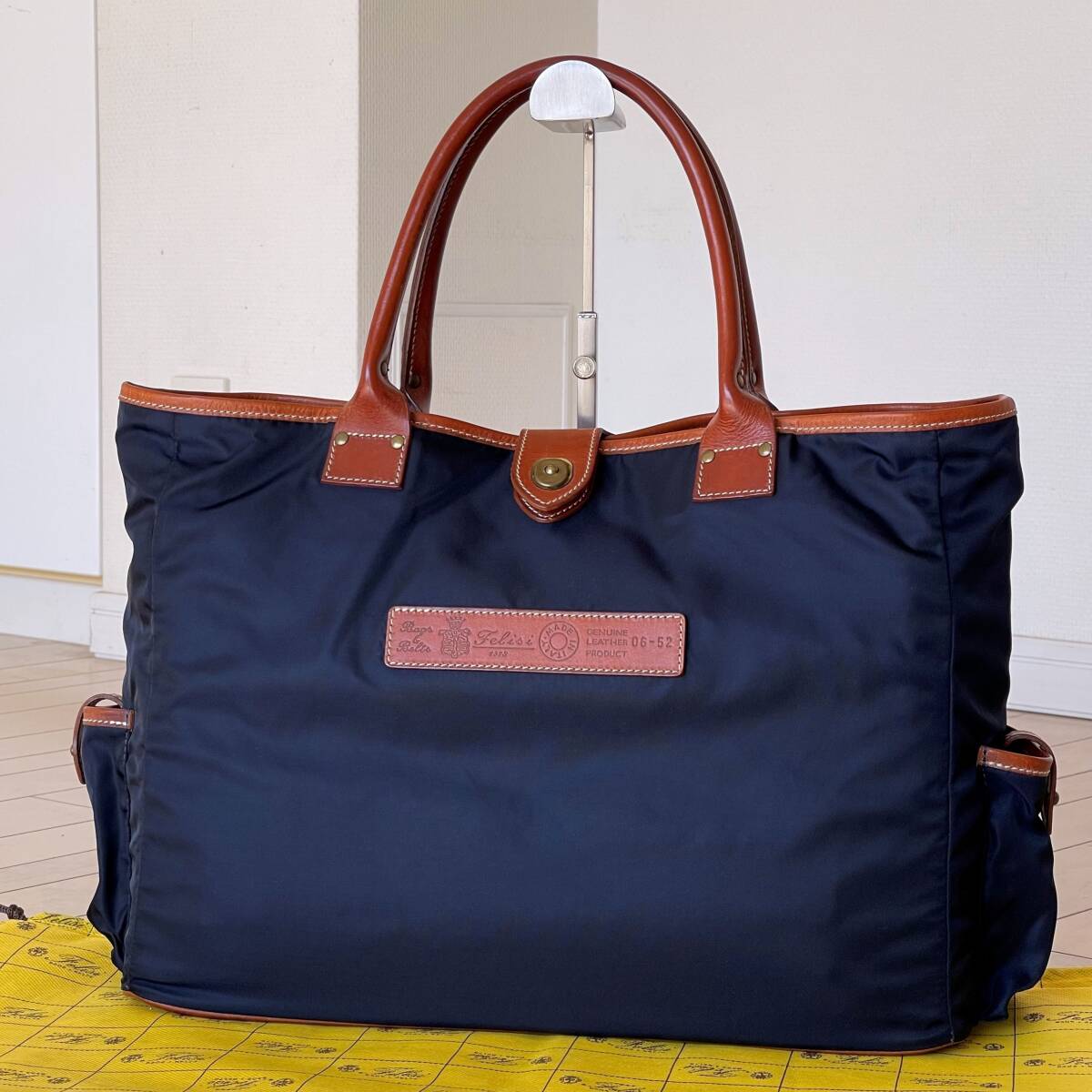 Yahoo!オークション - 【新品同様・定価75 900円】 Felisi フェリージ ...