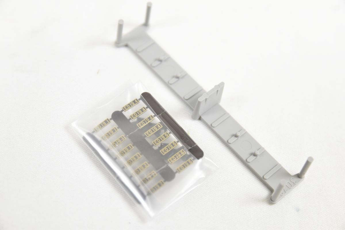 Yahoo!オークション - KATO カトー 3078-2 ED19（省形ヨロイ戸） 電気...