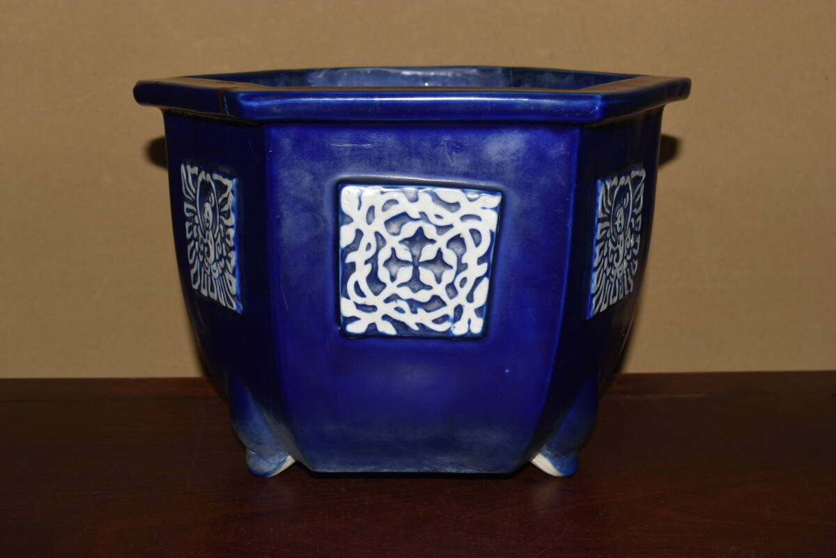 Yahoo!オークション - 人気古窯作家＜尾張焼・瑠璃釉・浮き彫紋様図・...