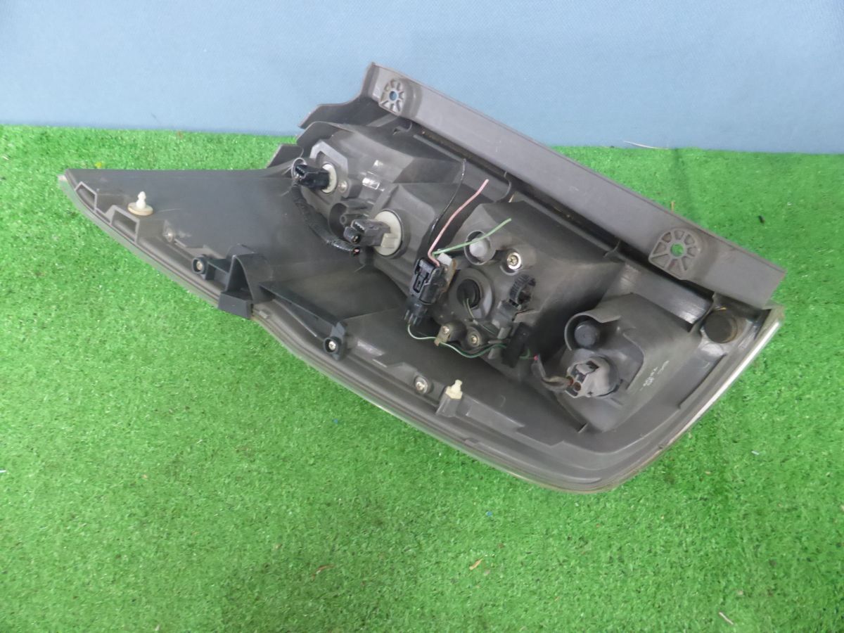 Yahoo!オークション - E-Z RK5 RK6 ステップワゴン テールライト テー...