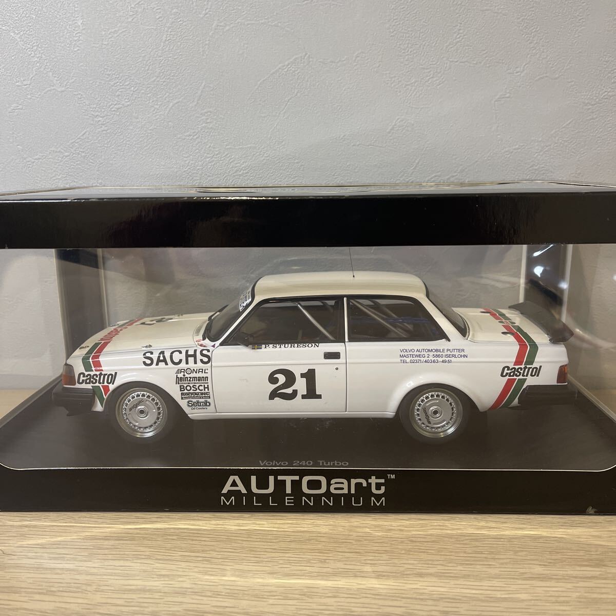 【樂淘letao】日本代購代標第一品牌－絶版 貴重 1/18 ボルボ240ターボ DTM Winner＆champions(Wunstort)1985#21 AUTOart オートアート