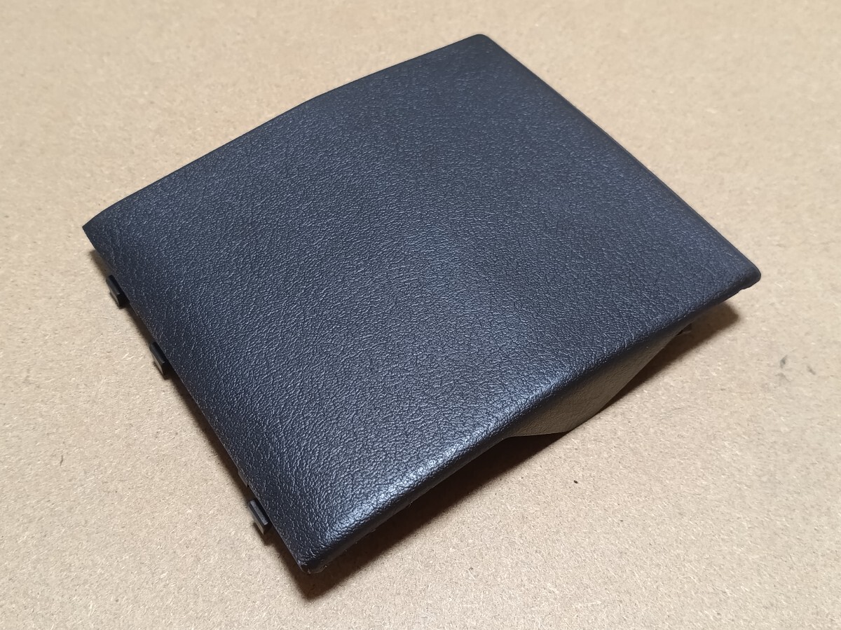 Yahoo!オークション - 日産 Y30 セドリック インパネ下部 パーツ 足下...