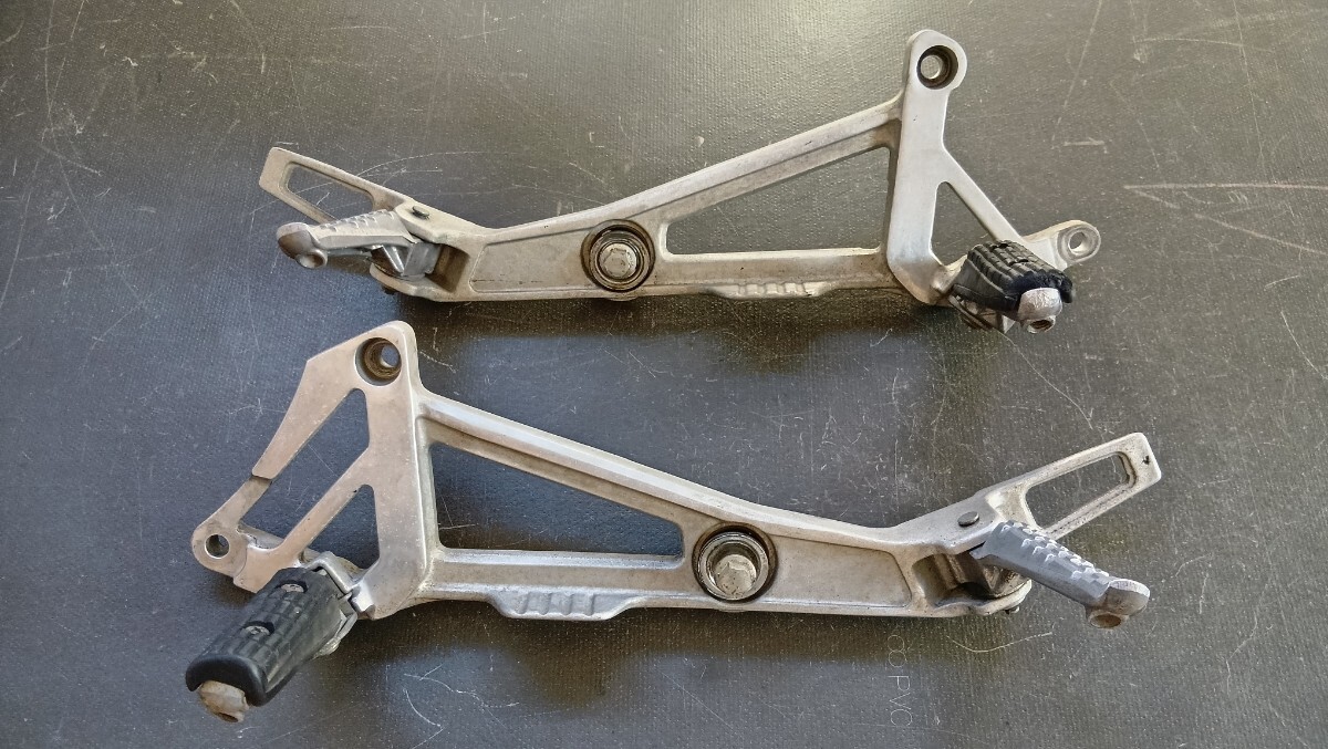 Yahoo!オークション - RZ250R ステッププレート 左右セット 3HM 29L