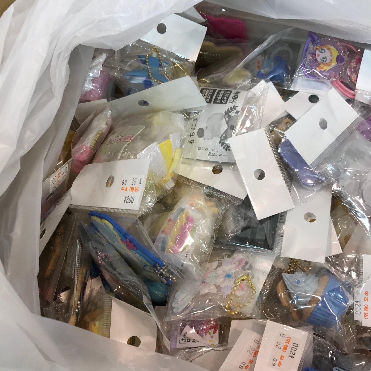 【樂淘letao】日本代購代標第一品牌－【八戸60-466】 難あり アニメ系 キッズ系 おジャ魔女どれみ プリキュア 他 キーホルダー ラバスト等 大量 まとめ【同梱不可】