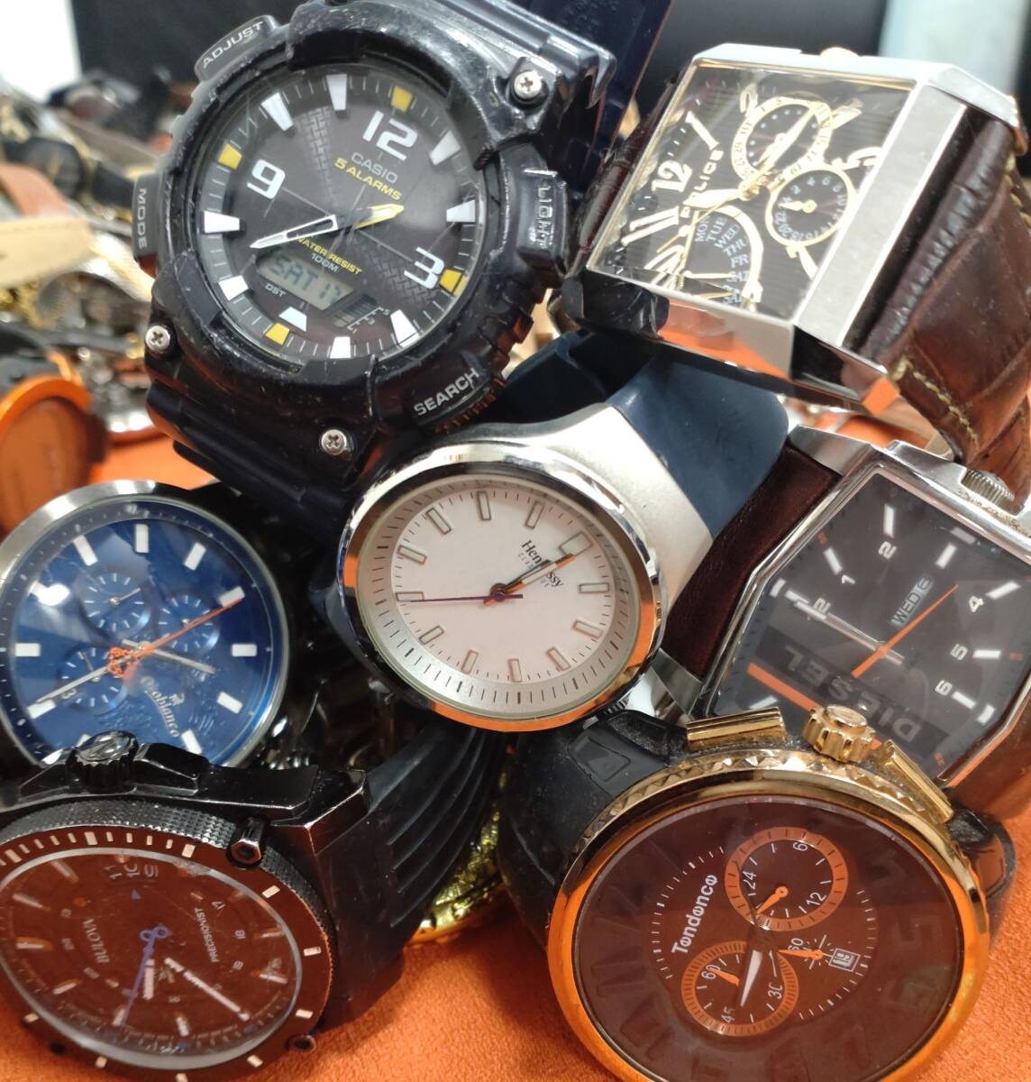 Yahoo!オークション - 1円~ ジャンク 現状品 時計 約5.7Kg 130本以上 ...