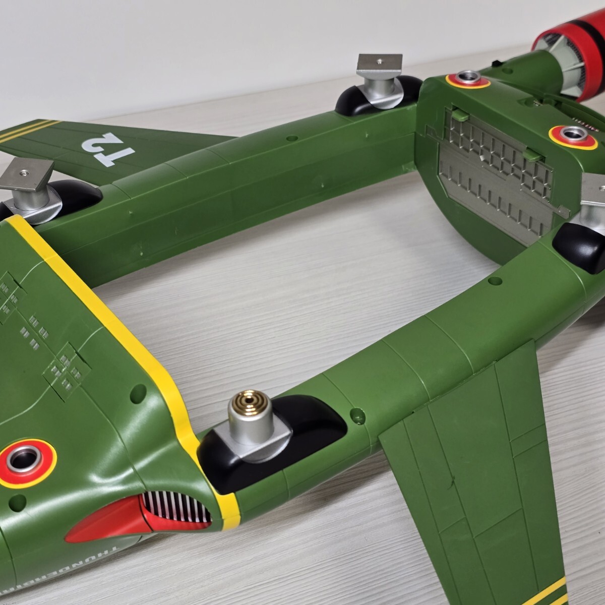 Yahoo!オークション - DeAGOSTINI THUNDERBIRDS TB2 1/144 デアゴステ...