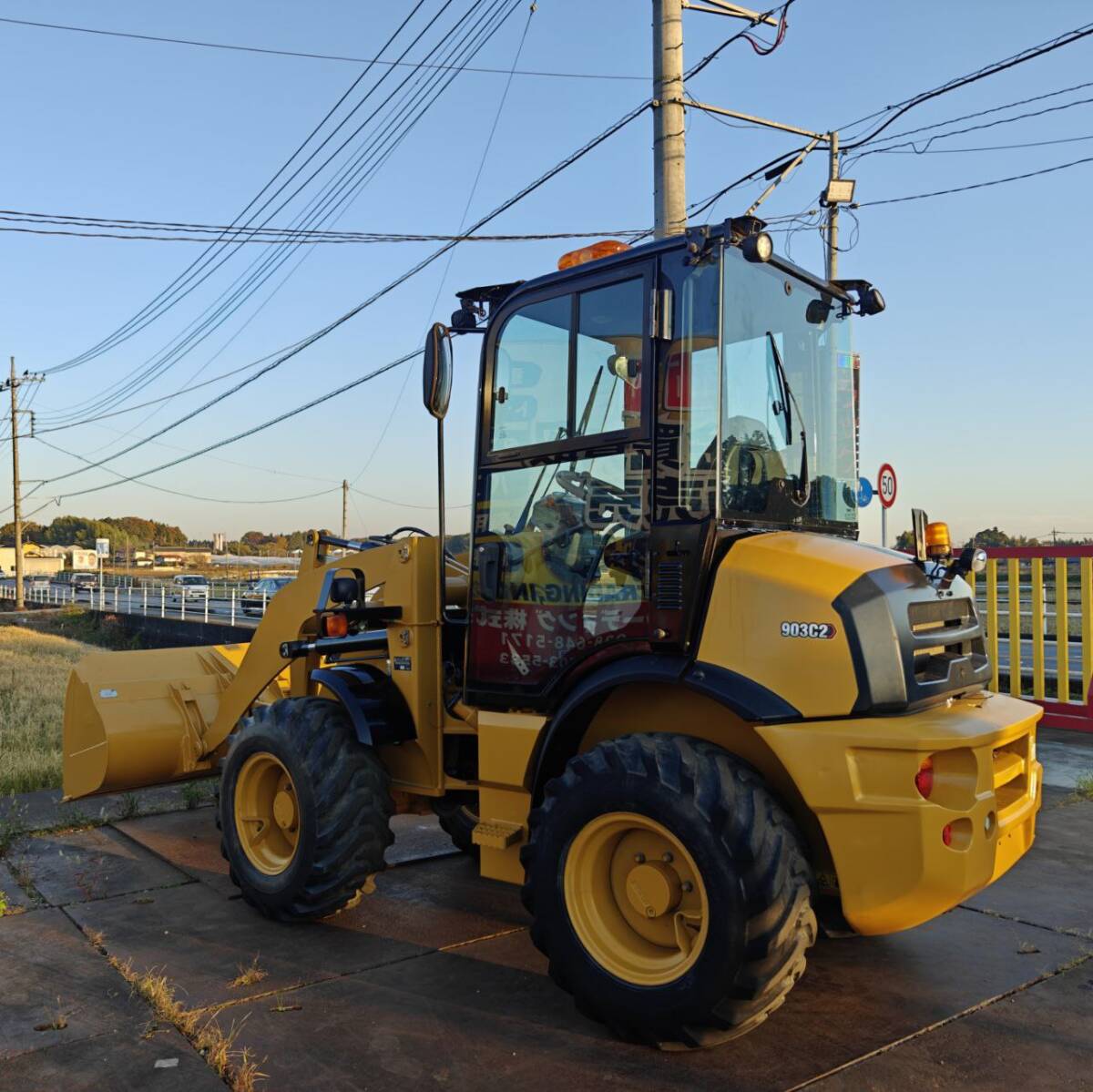 Yahoo!オークション - タイヤショベル(ホイールローダー) キャタピラー...