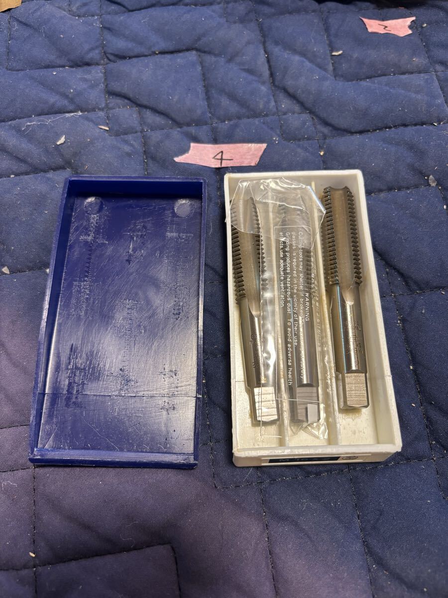 Yahoo!オークション - OSG Taps M16x2.0 左ねじ ハンドタップ 3本セッ...