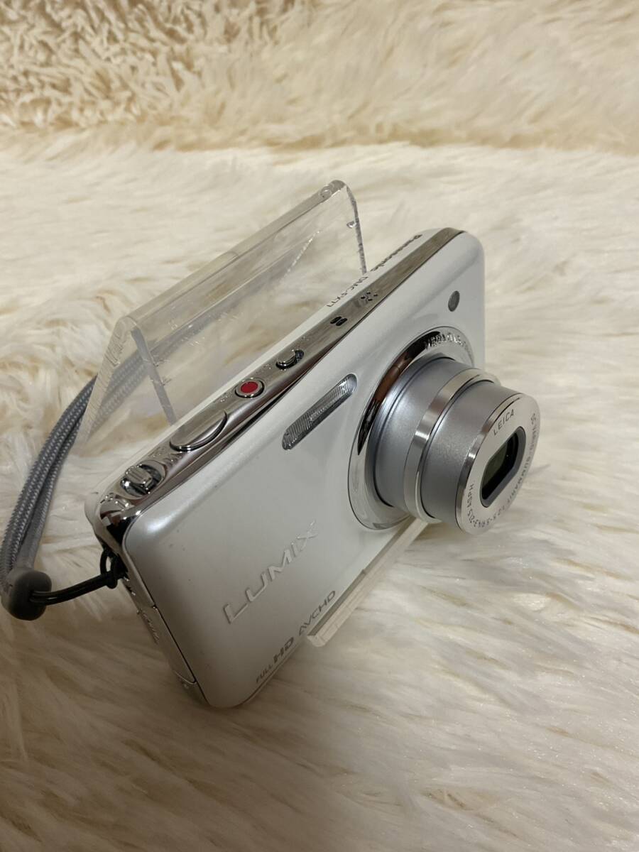 Yahoo!オークション - 【簡易動作確認済】Panasonic DMC-FX77 ホワイト...