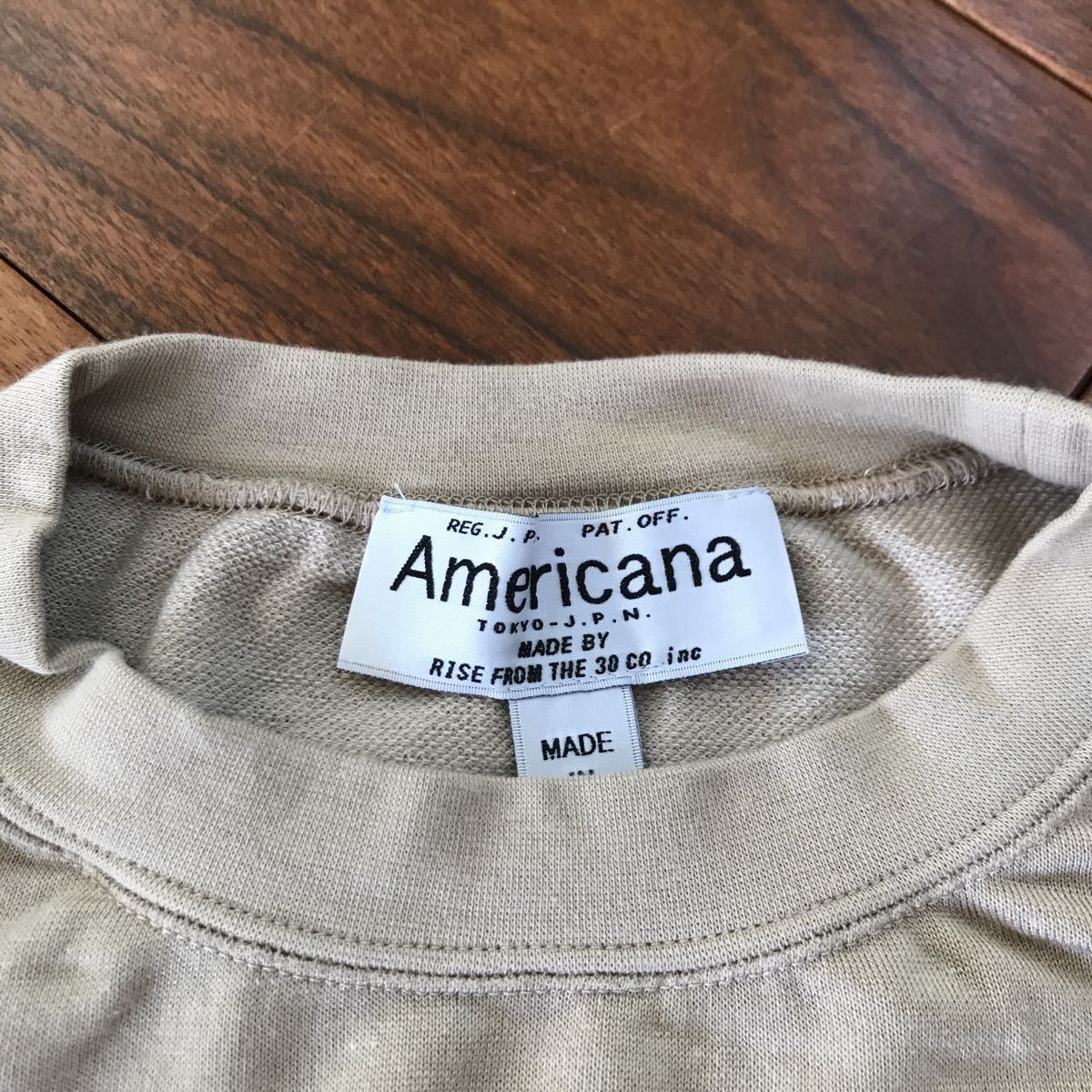 美品○Americana アメリカーナ○別注 長袖 サイドジップ 美品○Americana アメリカーナ○別注 長袖 サイドジップ