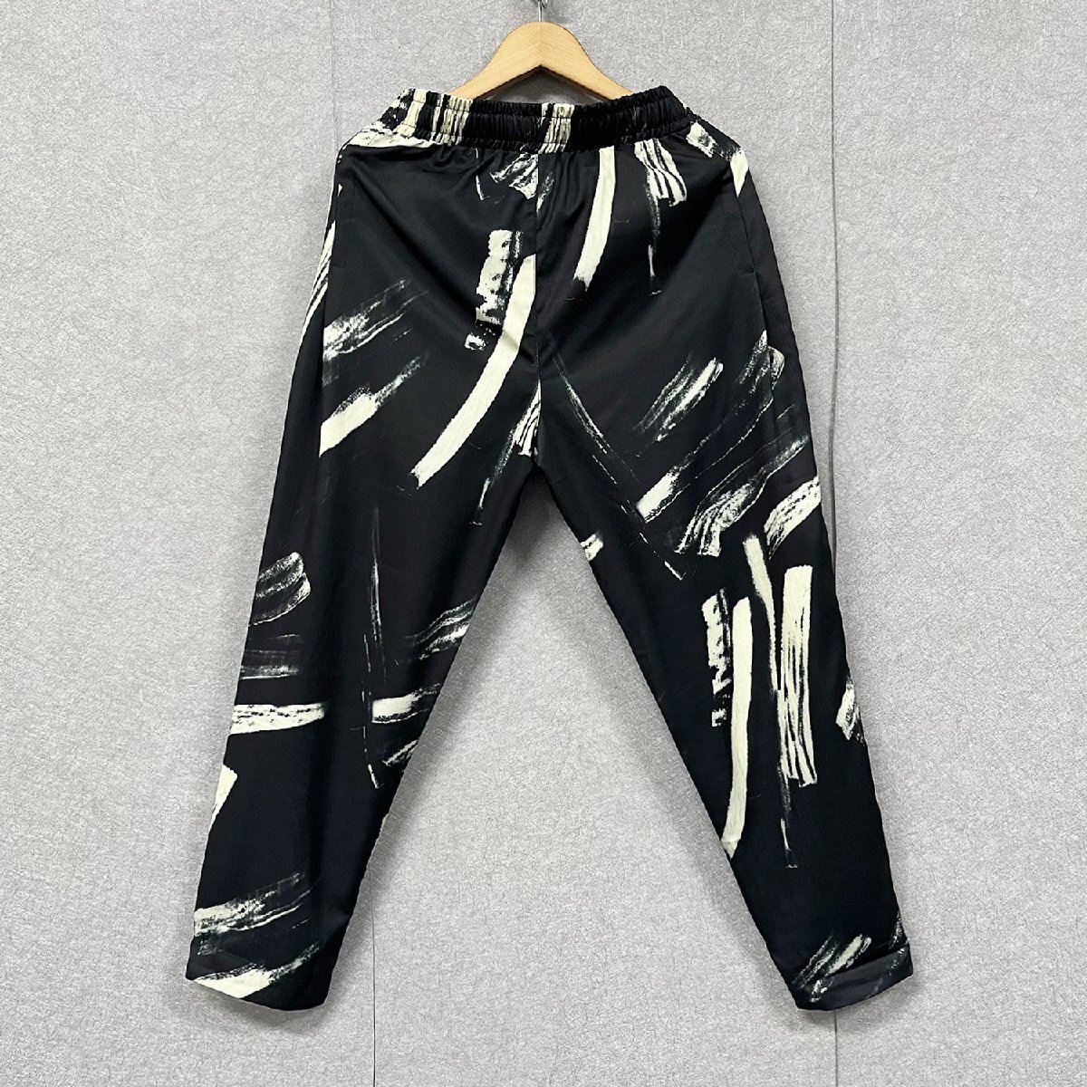 Yahoo!オークション - 新作・イージーパンツ 定価5万 Emmauela・イタリ...