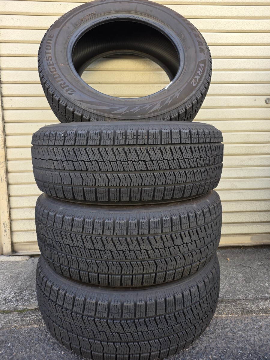 Yahoo!オークション - 215/60R16 4本セット バリ溝 ブリザック 21年製...