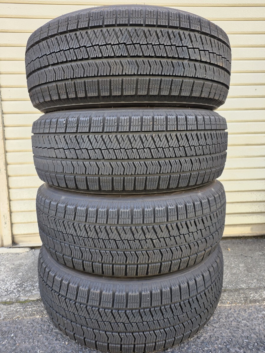 Yahoo!オークション - 215/60R16 4本セット バリ溝 ブリザック 21年製...