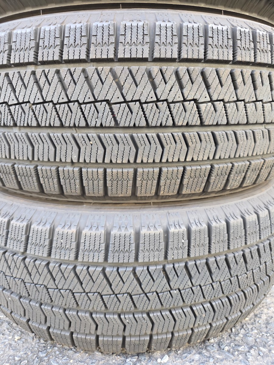 Yahoo!オークション - 215/60R16 4本セット バリ溝 ブリザック 21年製...