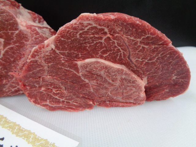 Yahoo!オークション - ふらの和牛A5牝 超特すねはばき 2 6kg