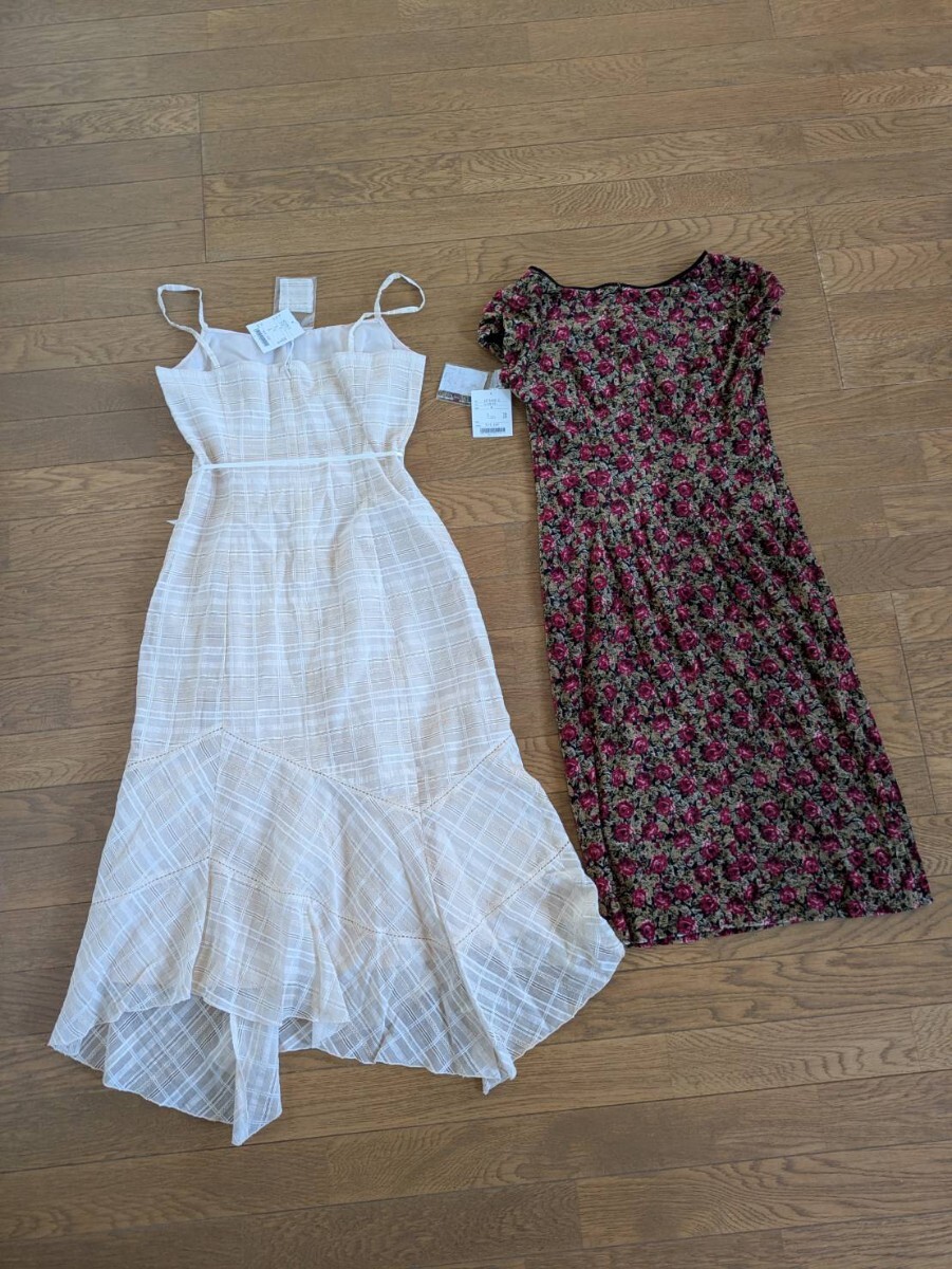 Yahoo!オークション - LEST’ROSE (レストローズ)ワンピース2点 花柄 ...