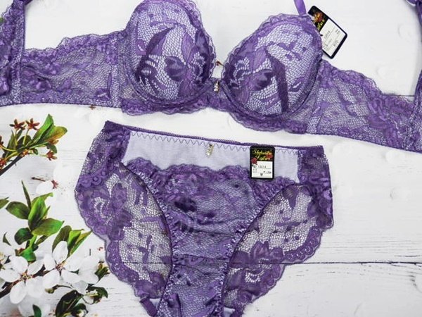 Yahoo!オークション - 303-C80/L ブラジャー＆ショーツ セット 新品