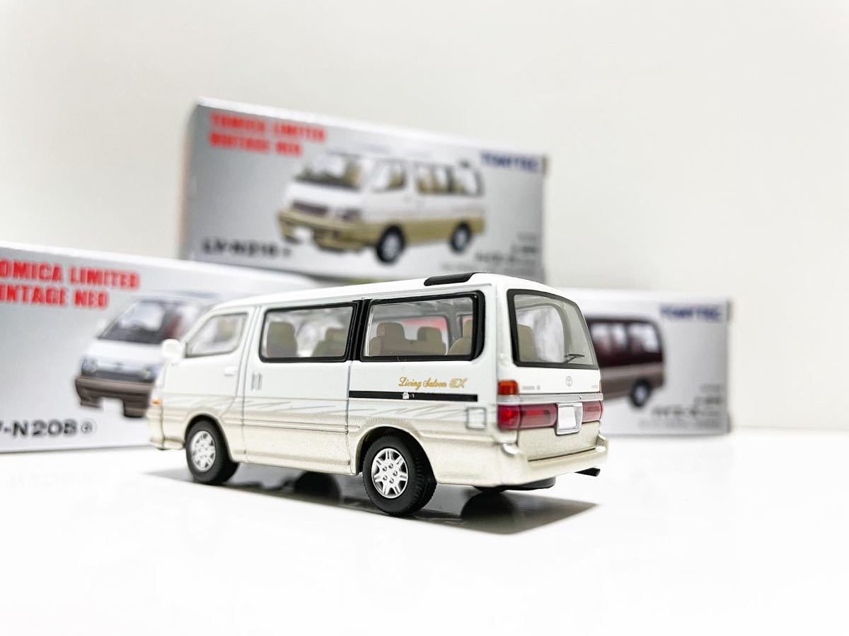 トミカ 1/64 リミテッド ビンテージ 100系 ハイエース 前期 最終 トミカ 1/64 リミテッド ビンテージ 100系 ハイエース 前期 最終