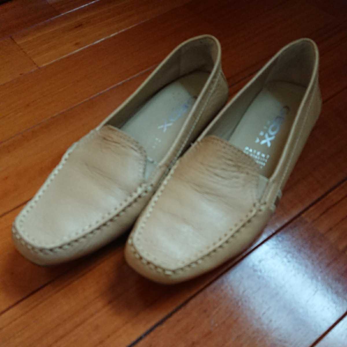 Yahoo!オークション - 美品 GEOX ジオックス 通気性 ローファー 薄茶色...