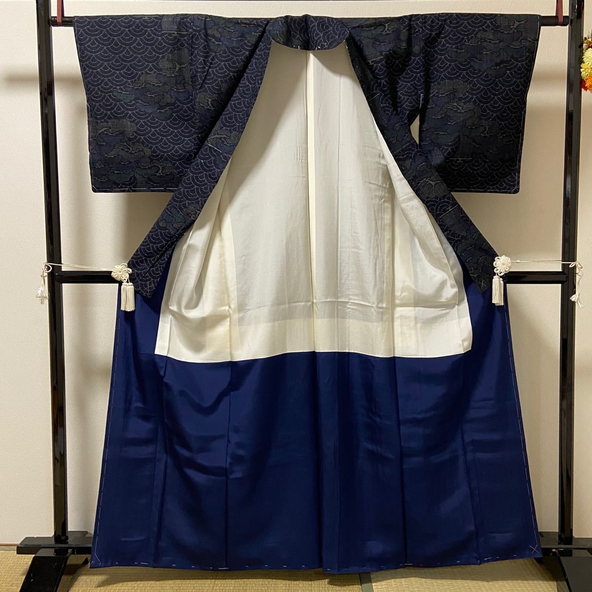 超逸品 未使用 【重要無形文化財 本場結城紬 結マーク はたおり 超逸品 未使用 【重要無形文化財 本場結城紬 結マーク はたおり